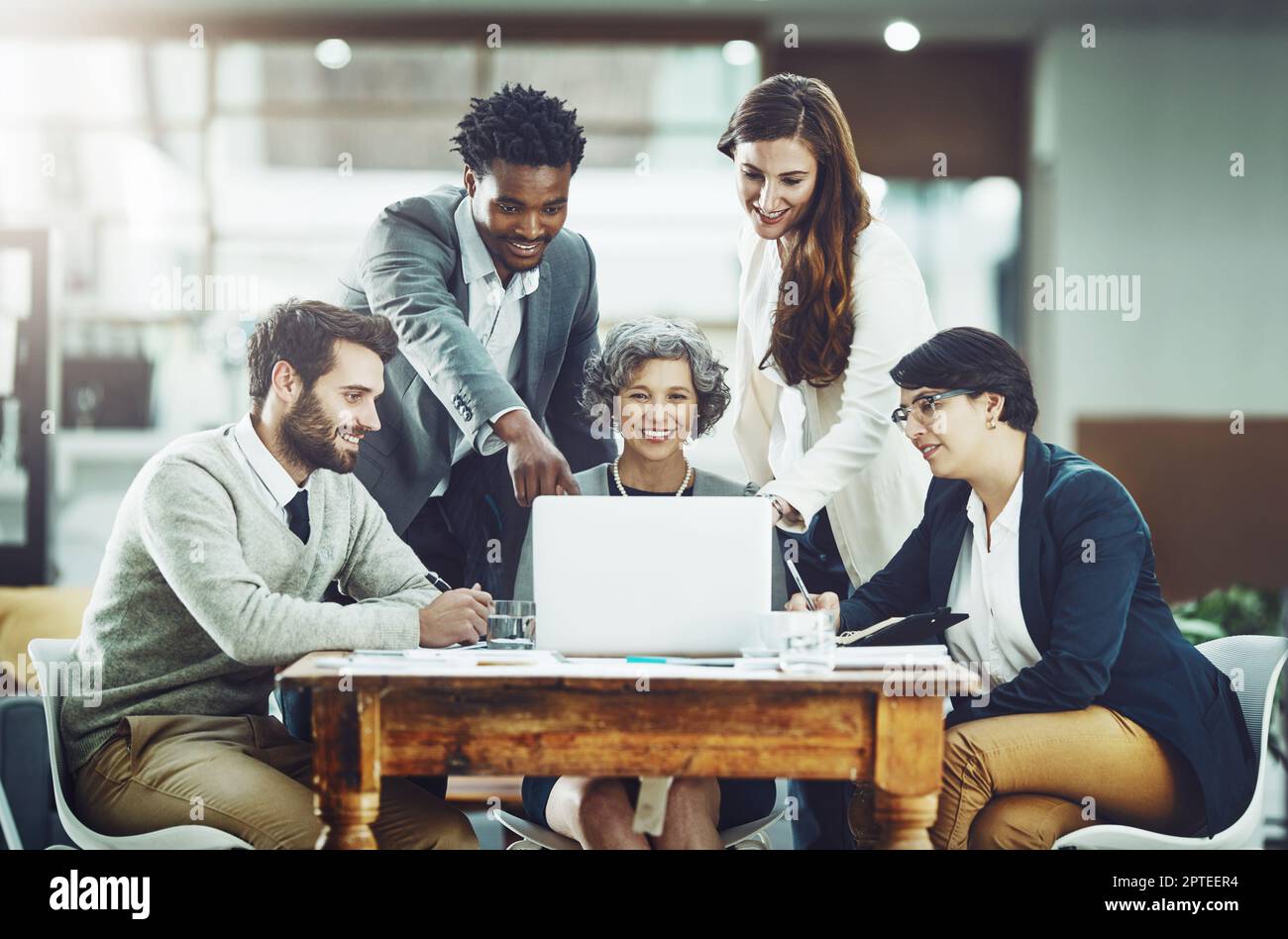 Corporate business team hi-res stock photography and images - Alamy