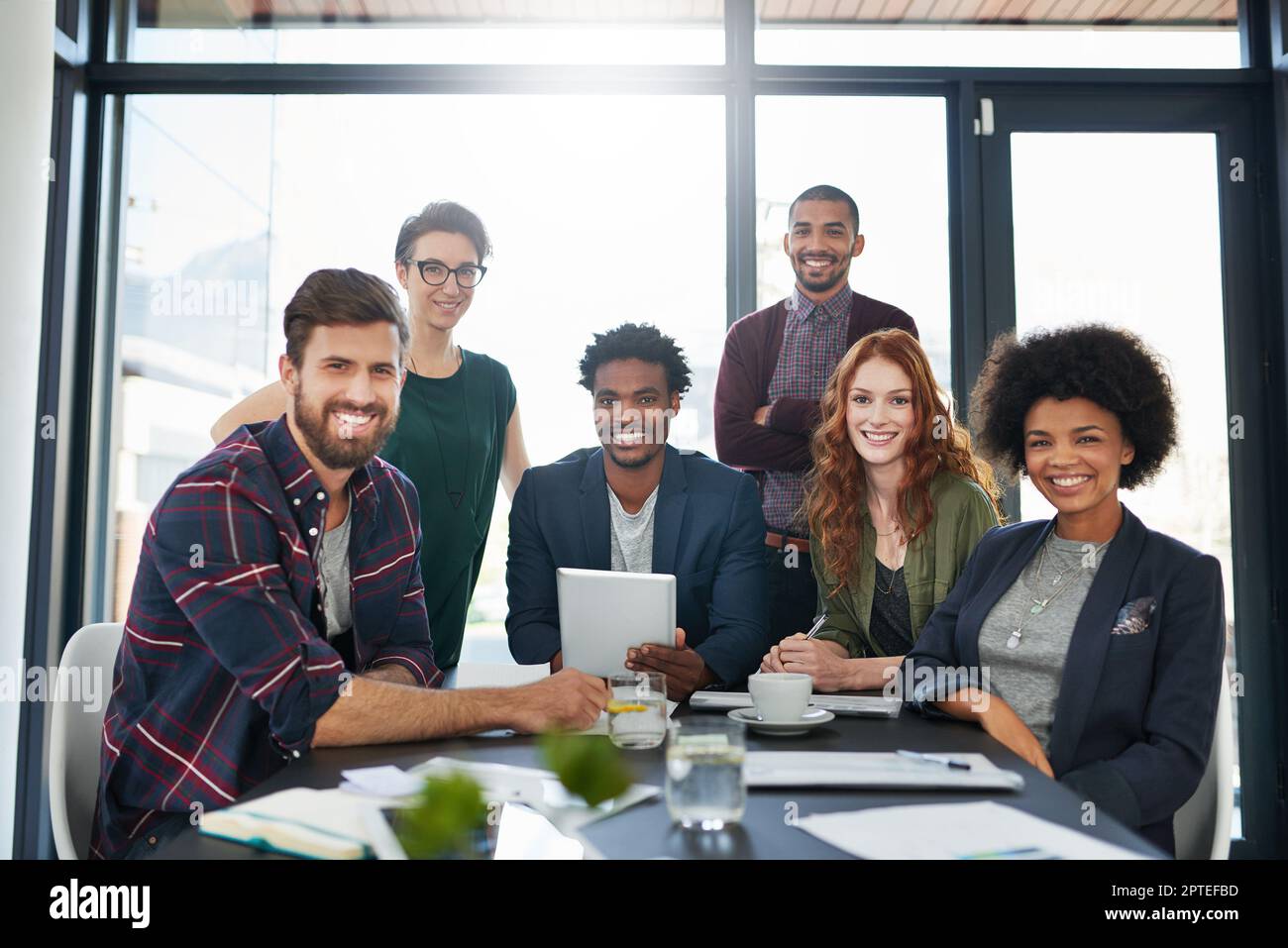 Team meeting creatives hi-res stock photography and images - Alamy
