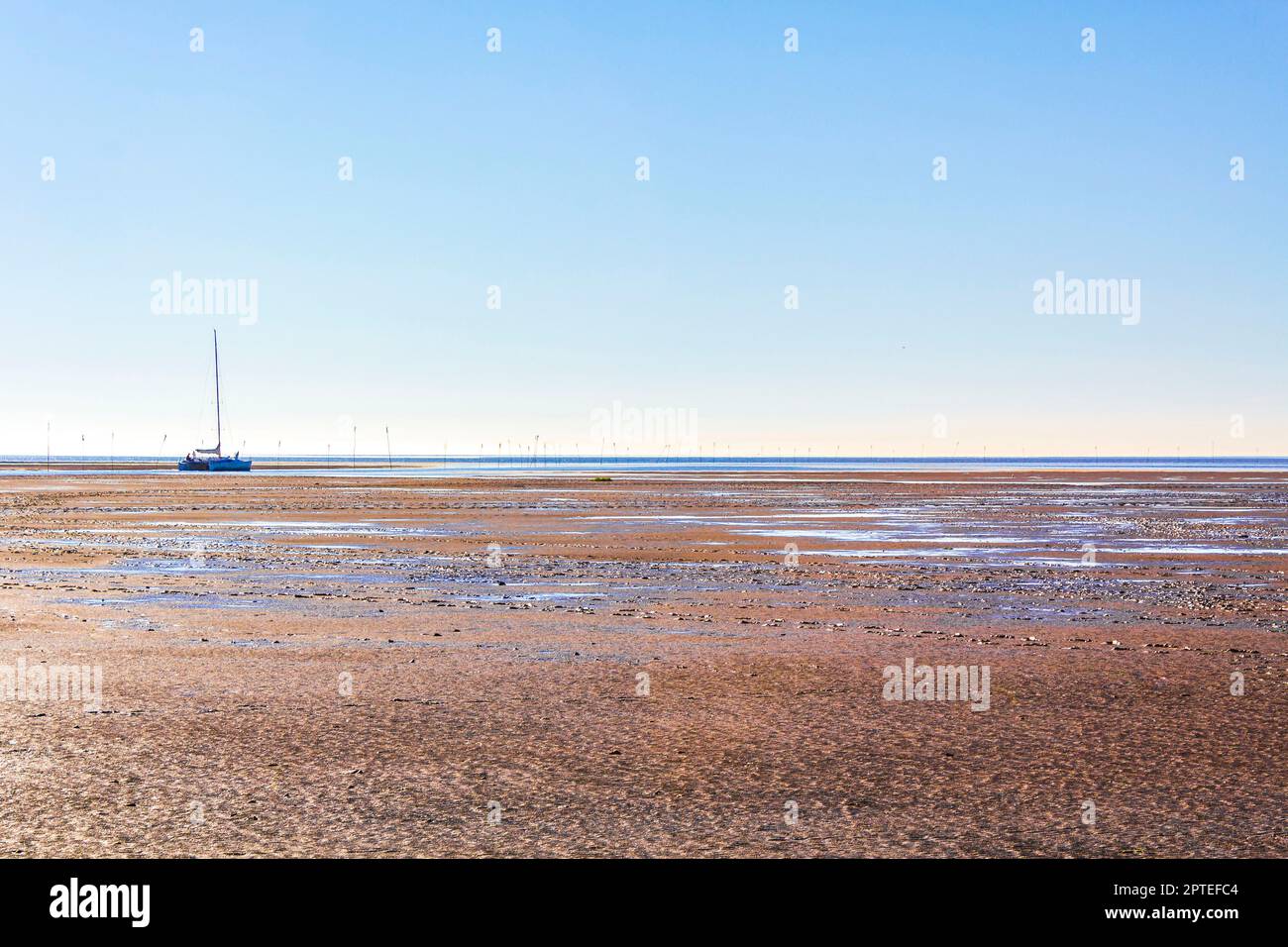 Germany lower cuxhaven beach watt hi-res stock photography and images ...