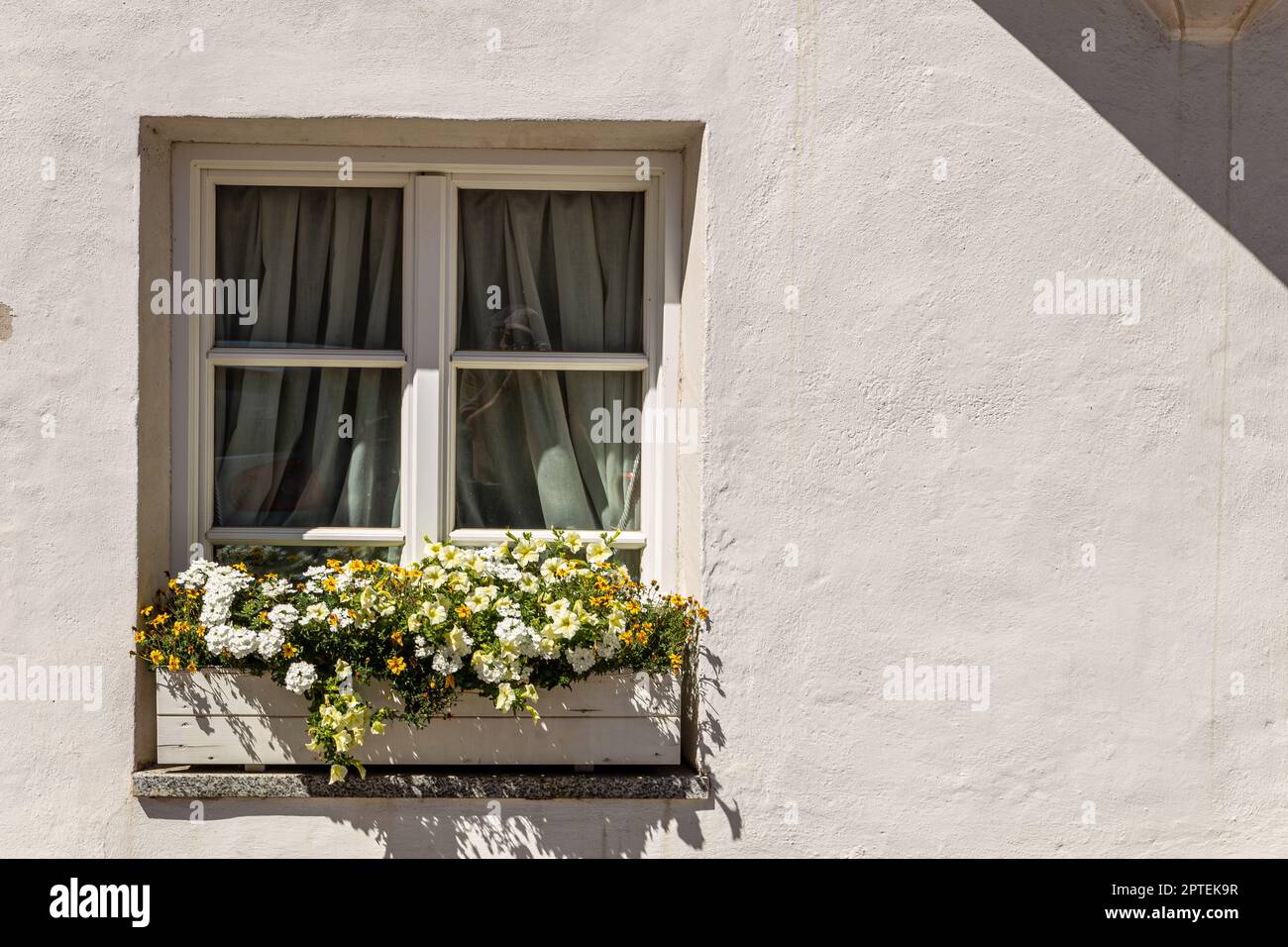 windows in the facades of beautiful houses Stock Photo - Alamy