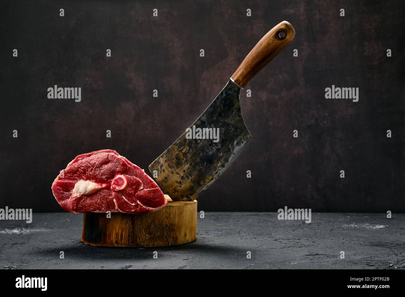Raw fresh lamb leg and butcher cleaver Stock Photo - Alamy