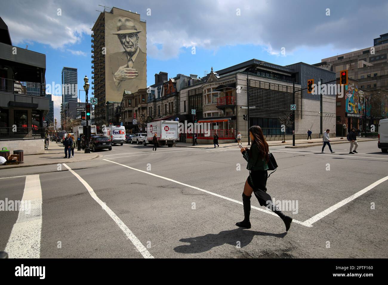 Montreal crescent street cohen hi-res stock photography and images - Alamy