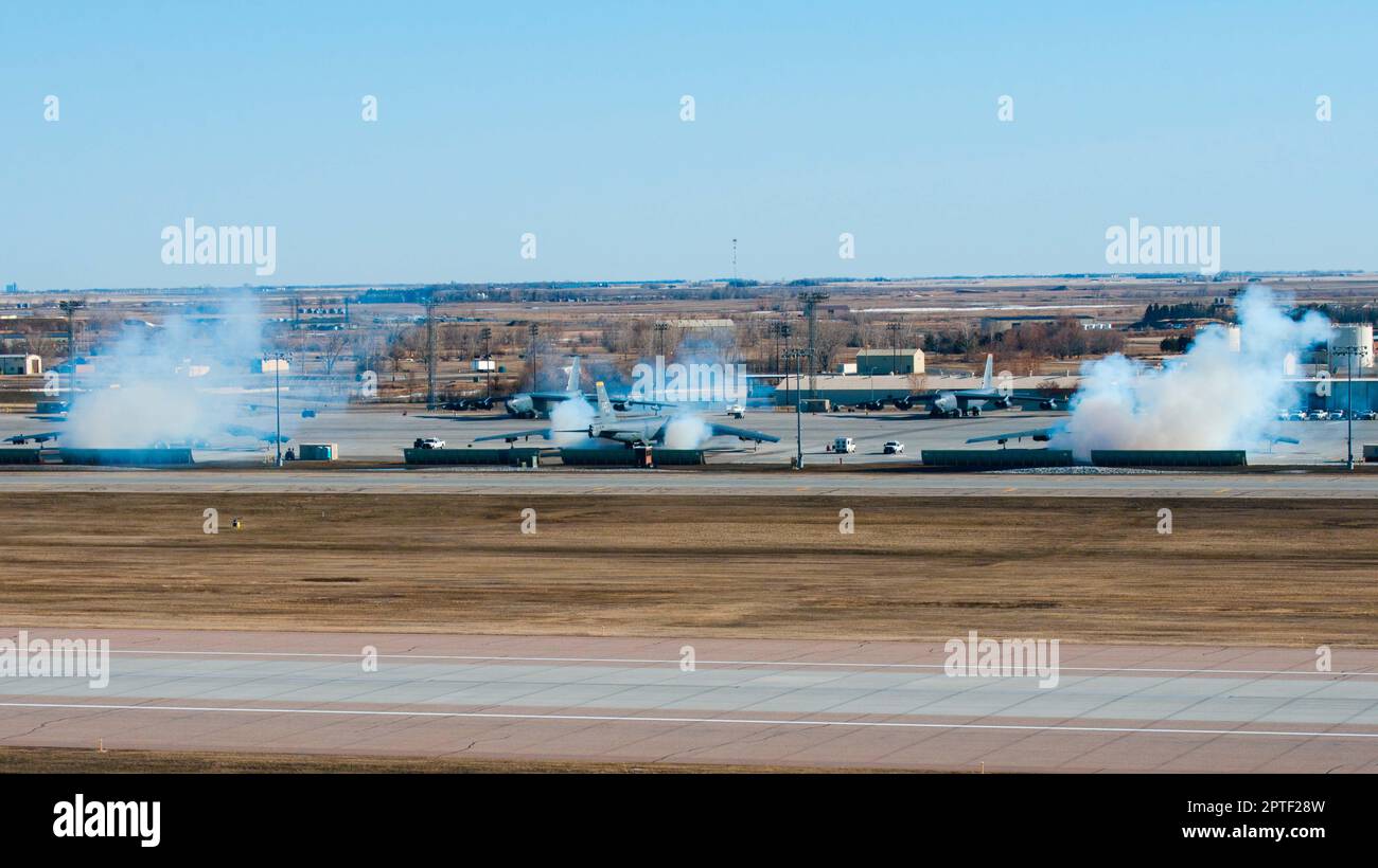 U.S. Air Force B52H Stratofortresses with Team Minot’s 5th Bomb Wing ...