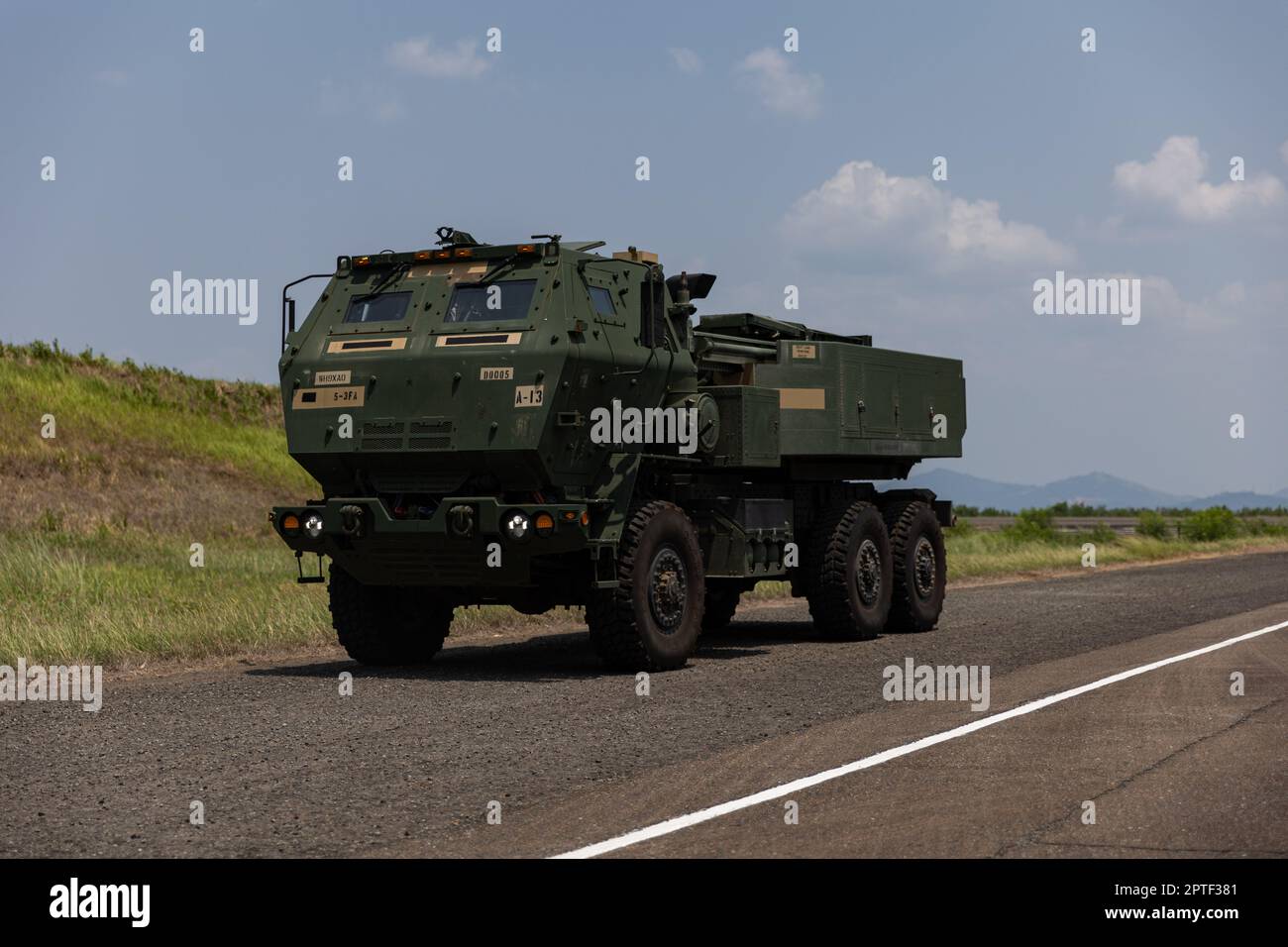 U.S. Army Soldiers, with 5th Battalion, 3rd Field Artillery Regiment ...