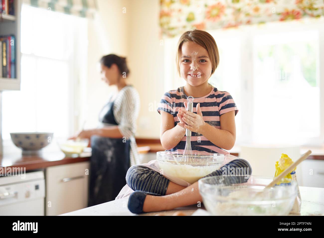 Mom and two kids bake hi-res stock photography and images - Alamy