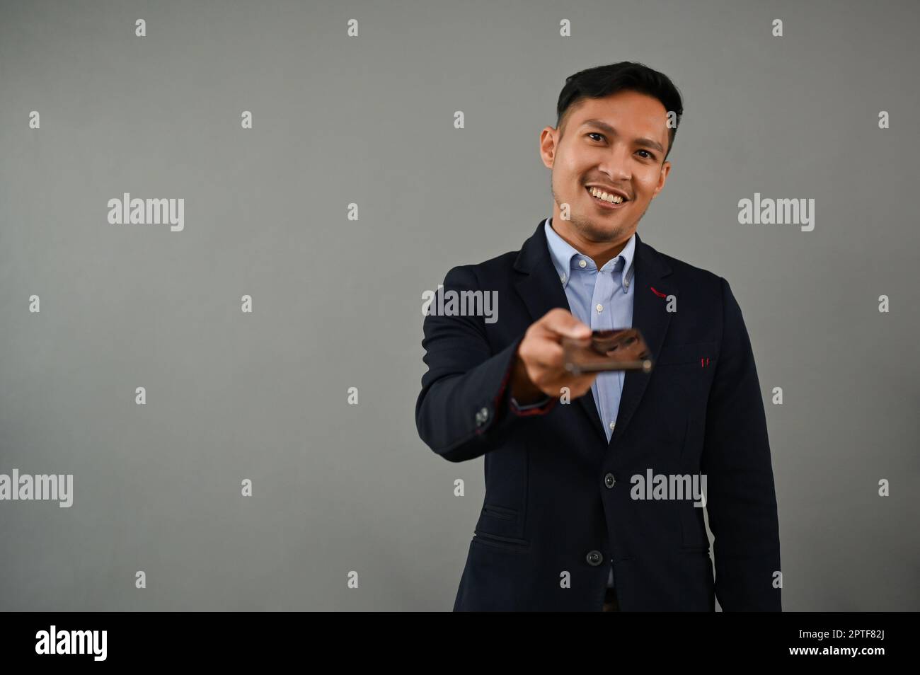 Formal standing pose hi-res stock photography and images - Alamy