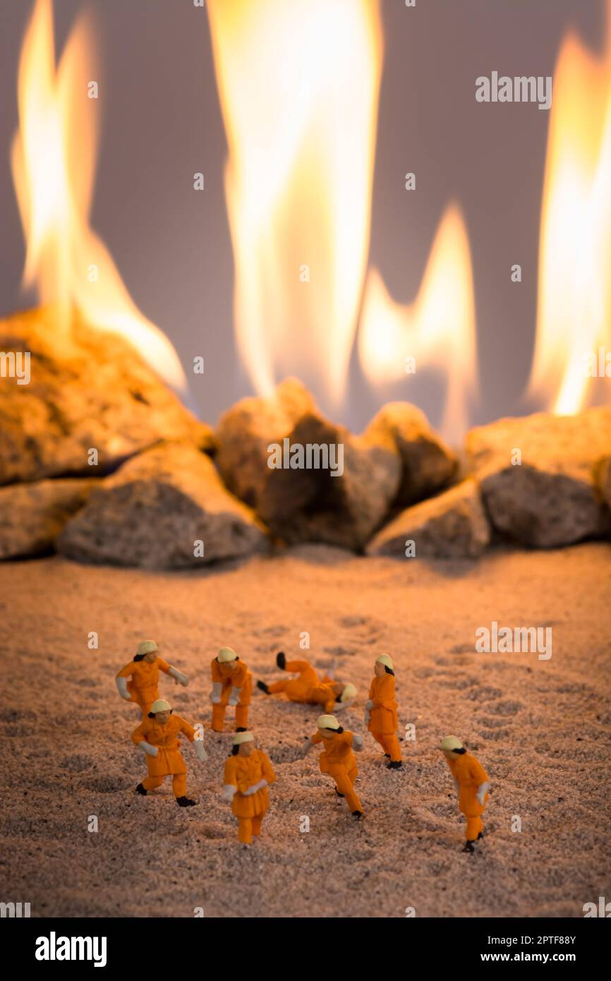 Real fire hi-res stock photography and images - Alamy