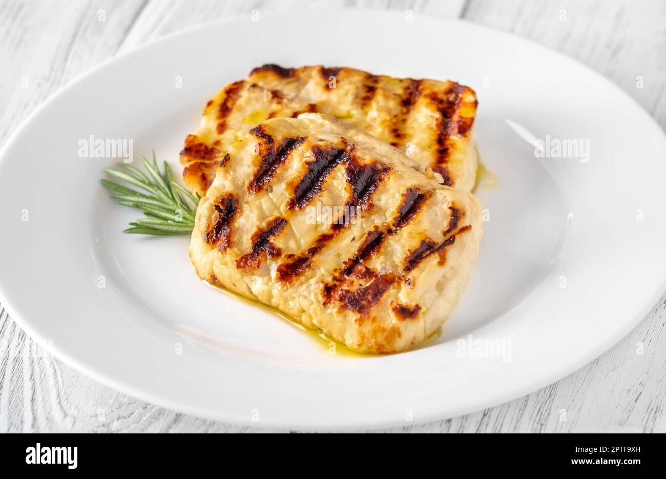 Portion of traditional cypriot Halloumi cheese Stock Photo - Alamy
