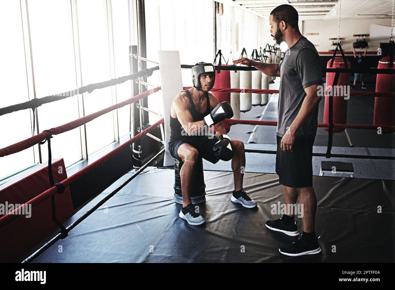 Coach talking boxer boxing ring hi-res stock photography and images - Alamy