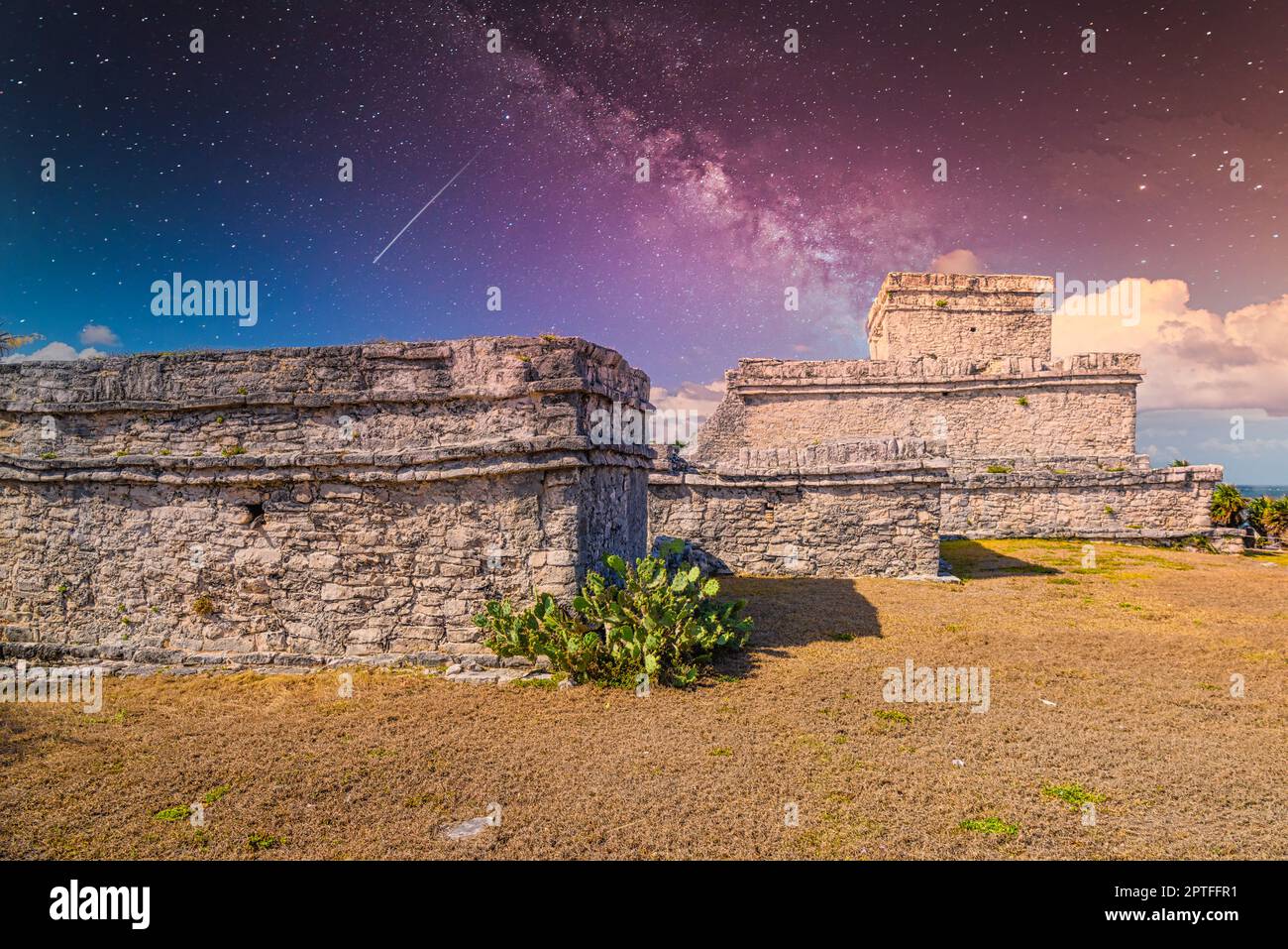 The castle, Mayan Ruins in Tulum, Riviera Maya, Yucatan, Caribbean Sea ...