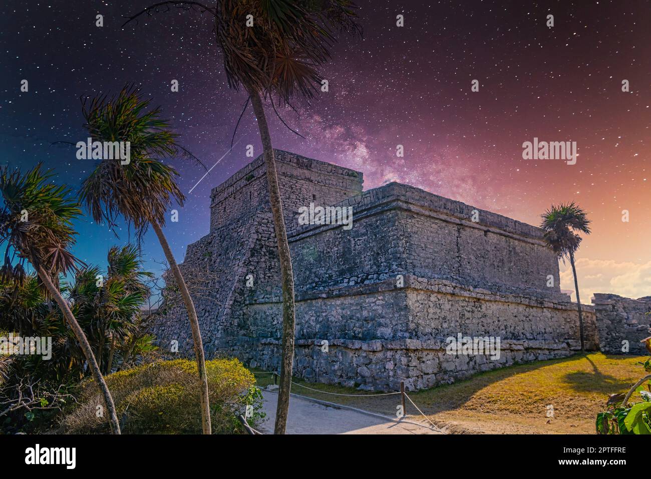 The castle, Mayan Ruins in Tulum, Riviera Maya, Yucatan, Caribbean Sea ...