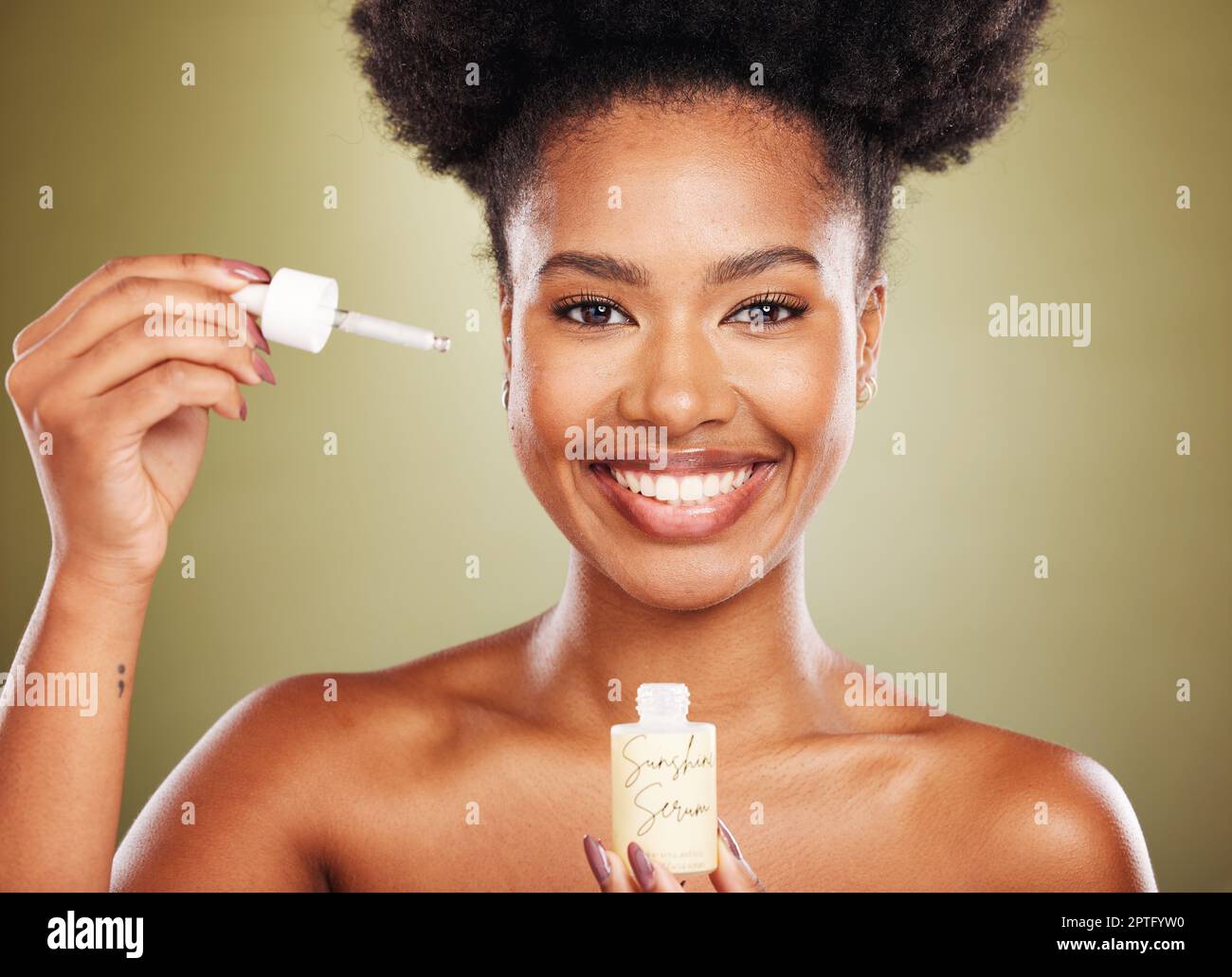 Aesthetic face hi-res stock photography and images - Alamy