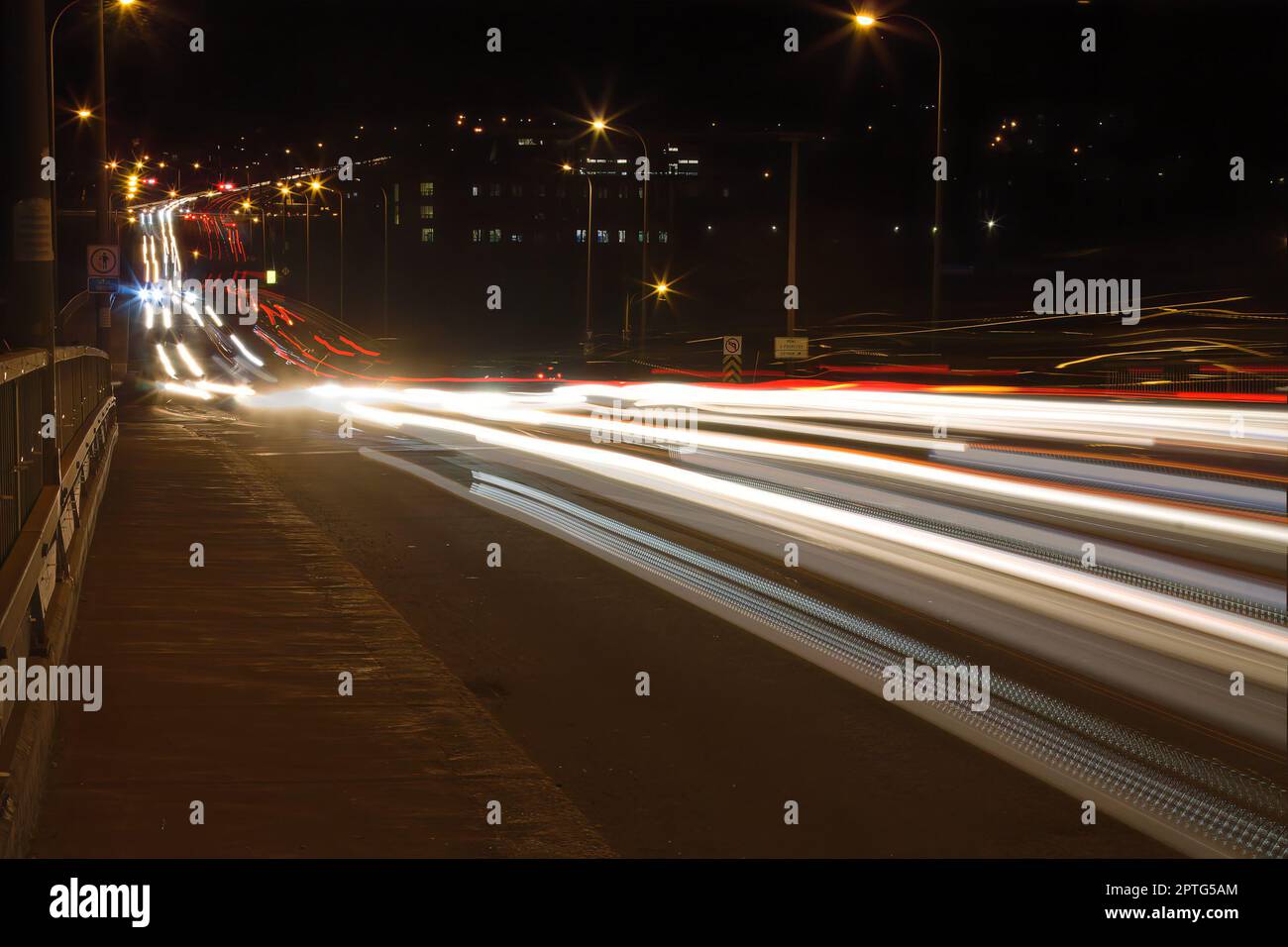 Time lapse traffic on bridge hi-res stock photography and images - Alamy