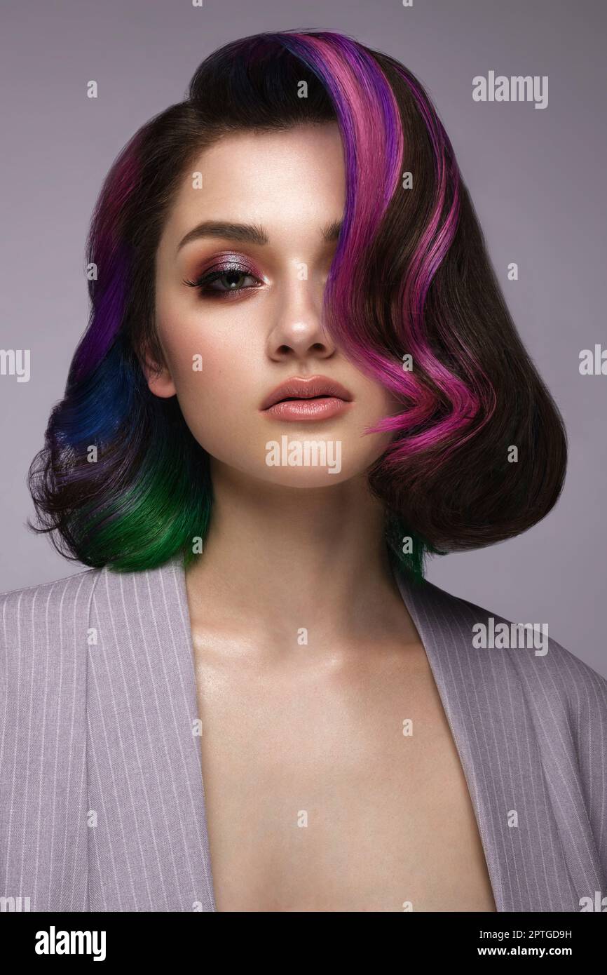 Classic studio portrait woman painting hi-res stock photography and images - Alamy