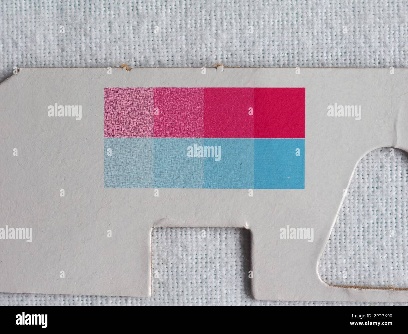 Colour bars printed outside the trim area for density quality control ...