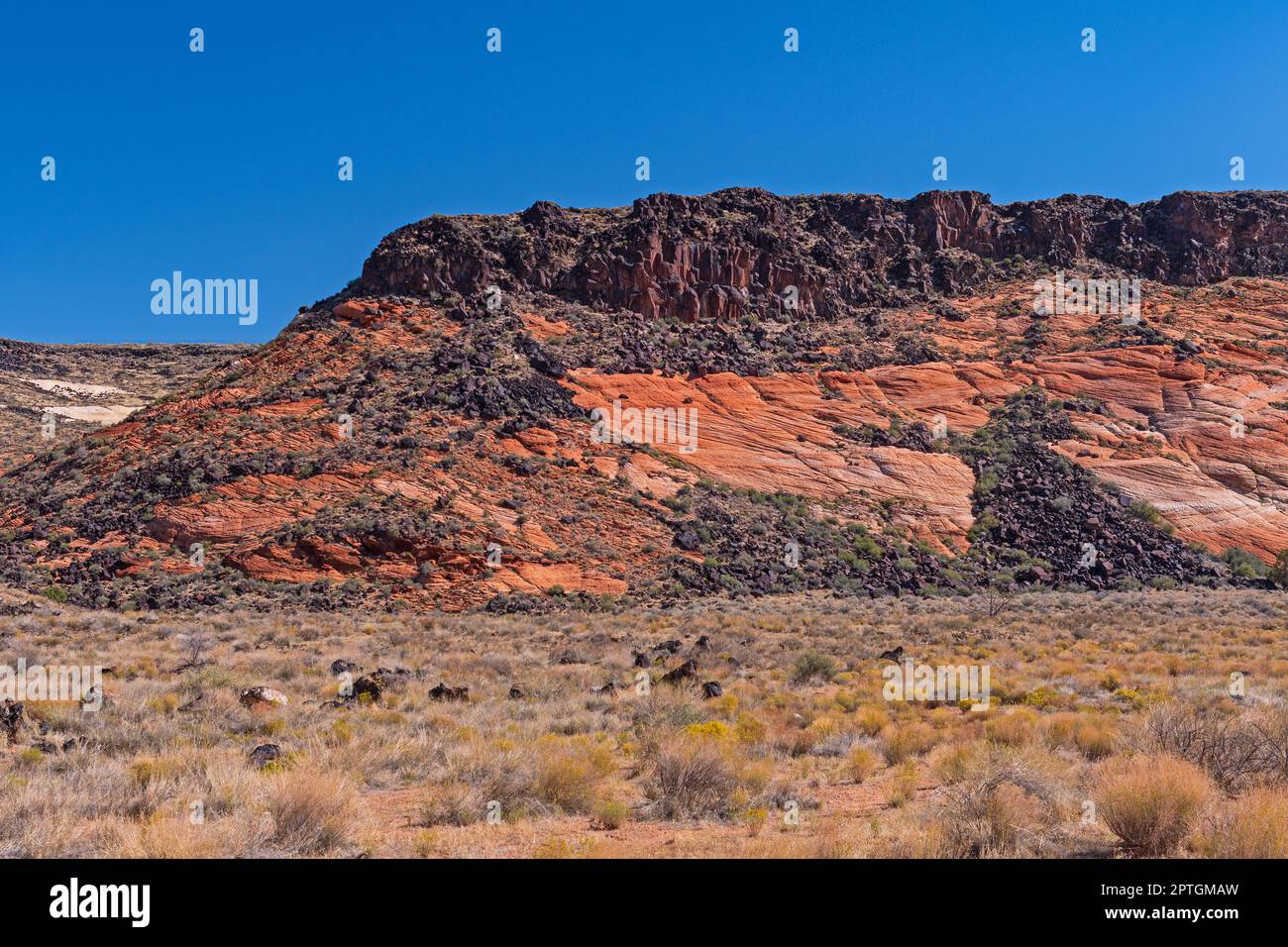 Volcanic Layer Atop a Sandstone Escarpment in Snow Canyon State Park in ...