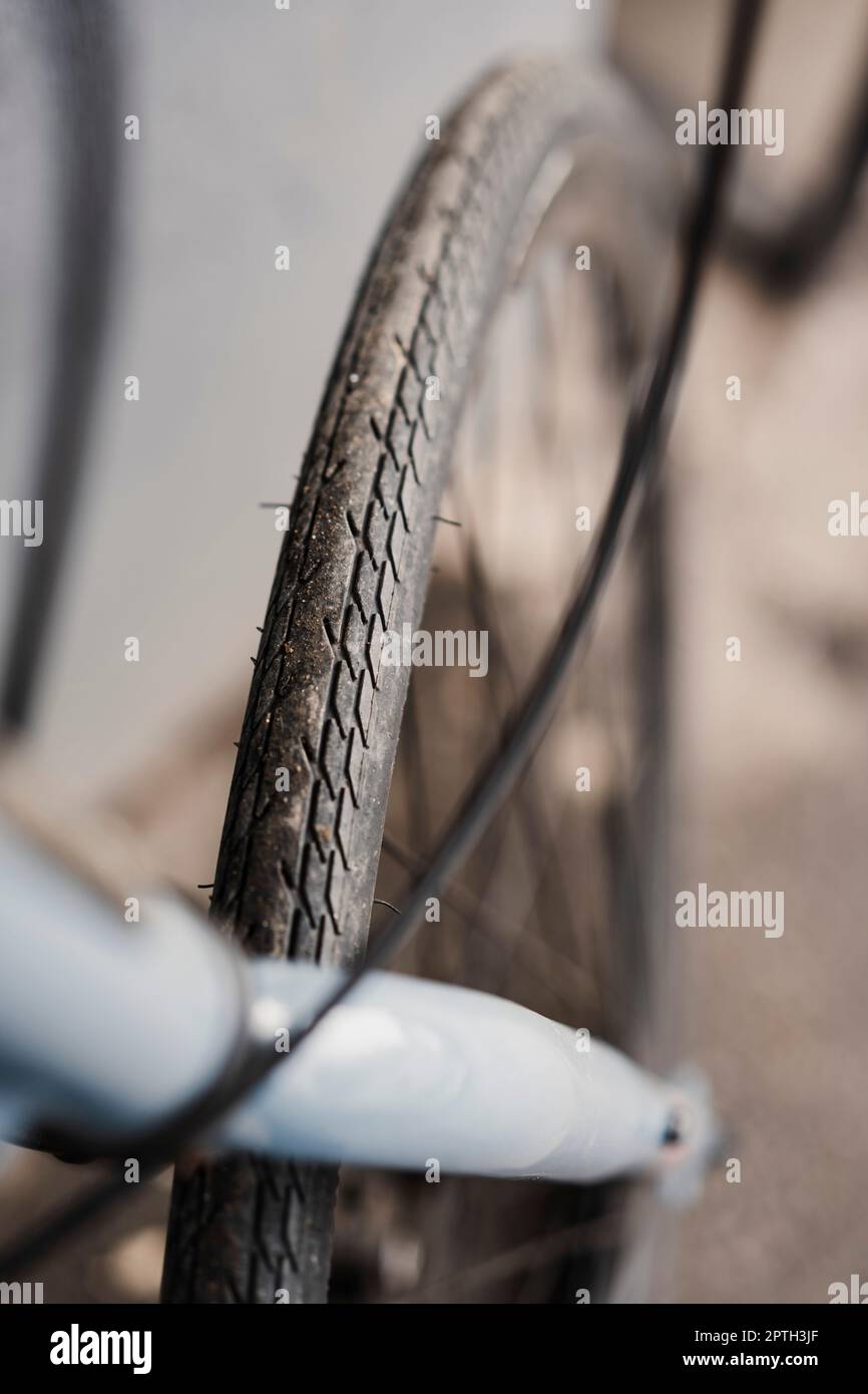 Rotating rim hi-res stock photography and images - Alamy
