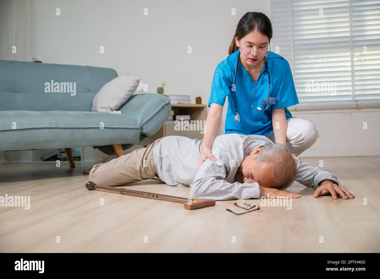 Patient walking hip hi-res stock photography and images - Alamy