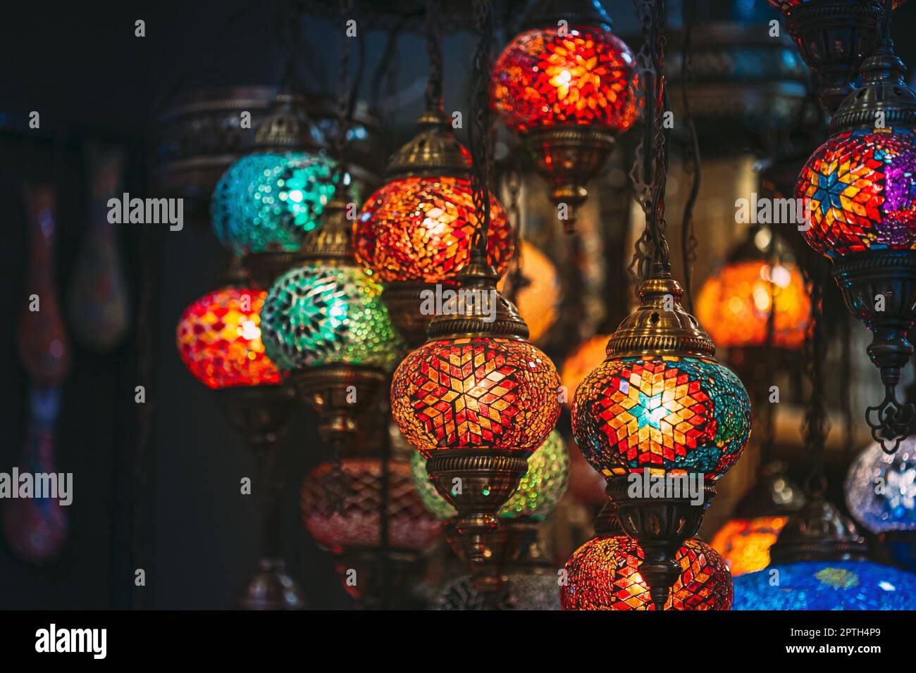 Many traditional colorful lamps hi-res stock photography and images - Alamy