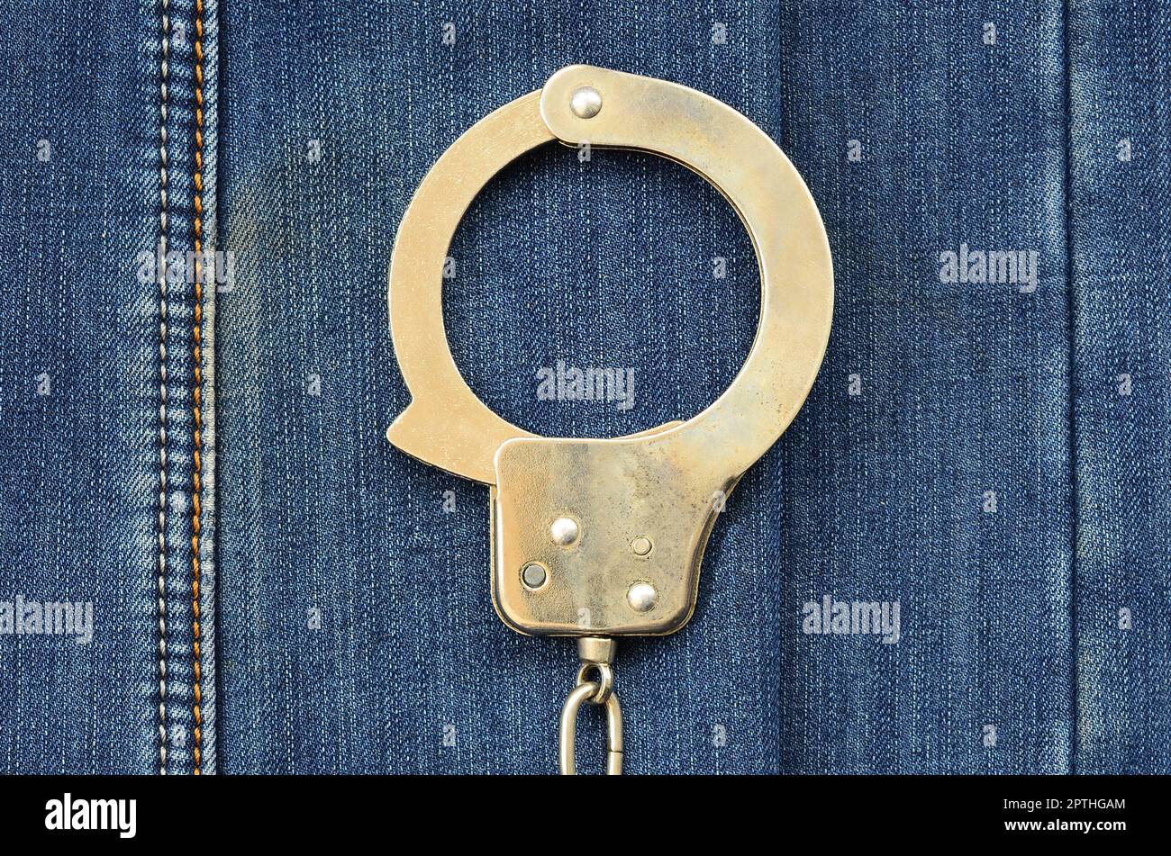 Wedding handcuff hi-res stock photography and images - Alamy