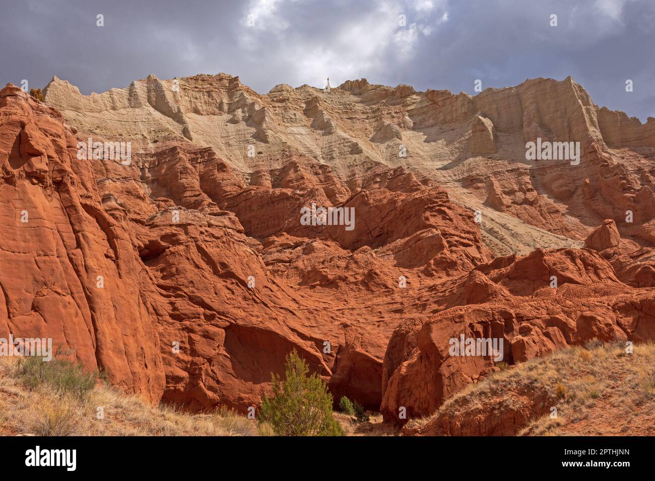 Colorful Sandstone Cliffs in a Remote Canyon in Kodachrome Basin State ...