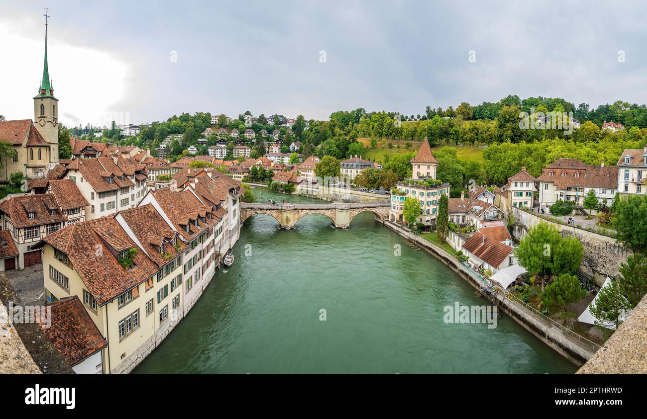 View over the old town of Bern and river Aar, capital of Switzerland ...