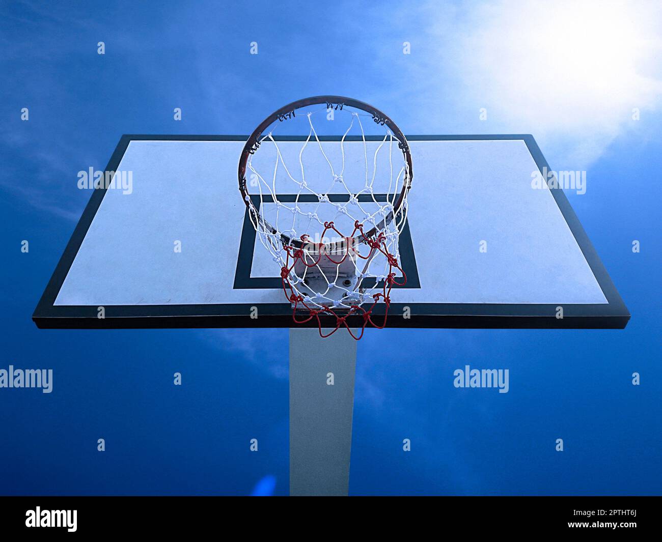 Low angle view basketball hoop hi-res stock photography and images - Alamy