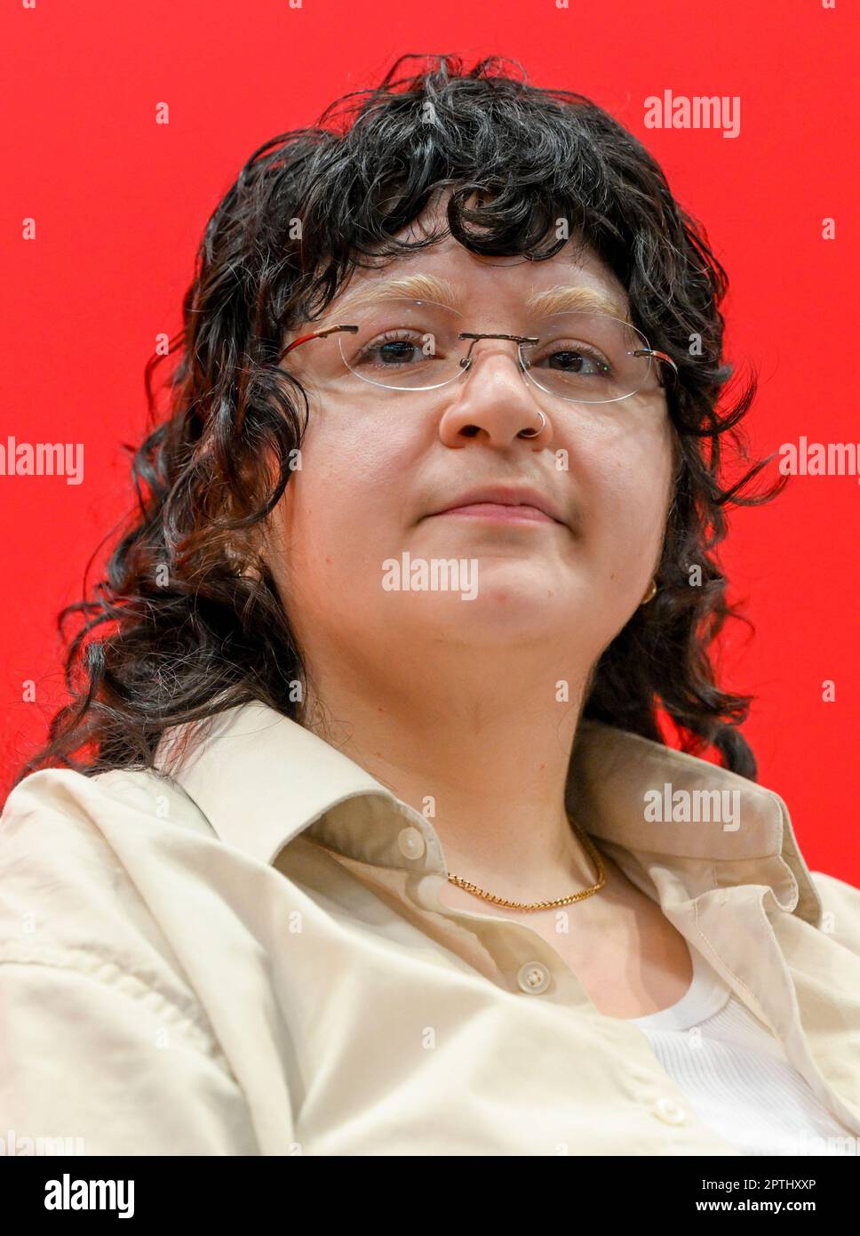 Hengameh yaghoobifarah hi-res stock photography and images - Alamy