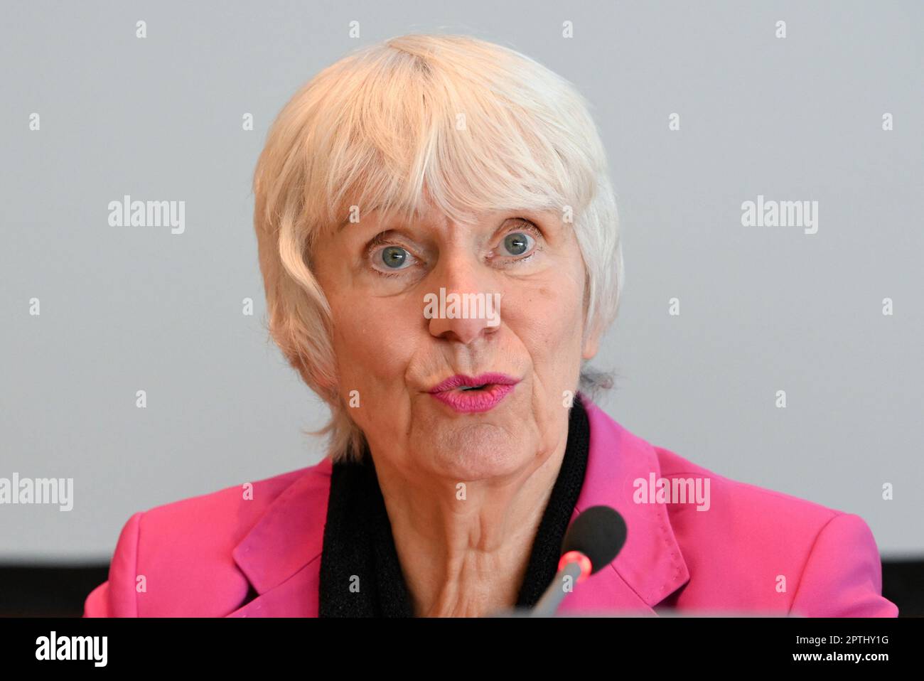 Helga hirsch hi-res stock photography and images - Alamy