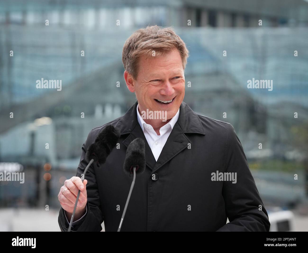 Deutsche bahn fernverkehr hi-res stock photography and images - Alamy