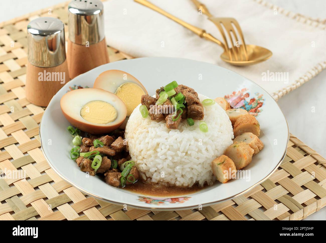 Nasi Bakmoy, Steamed Rice with Sweet and Savory Chicken Topping Soup ...