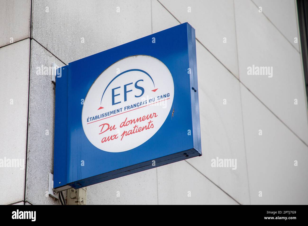 lyon , Aura France - 04 24 2023 : efs logo brand and sign text of ...