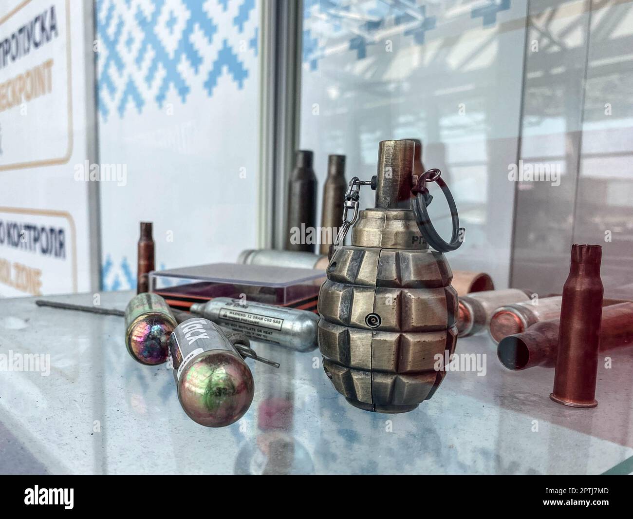 Hand grenade fragmentation hi-res stock photography and images - Alamy