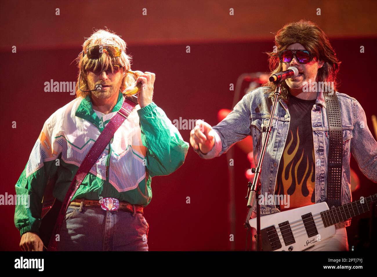 Hot country knights hi-res stock photography and images - Alamy