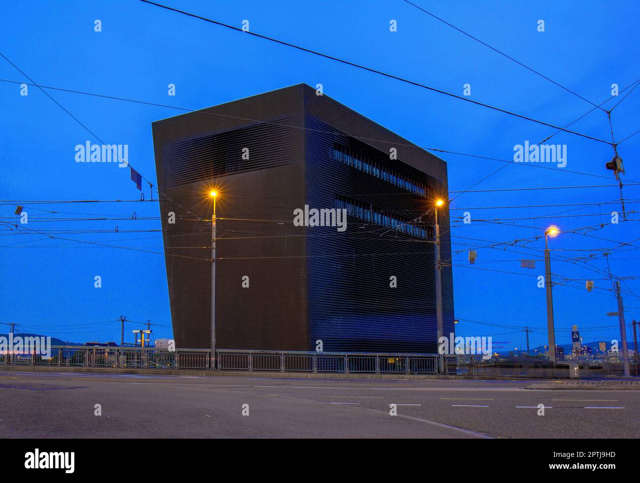 Copper cladding hi-res stock photography and images - Alamy