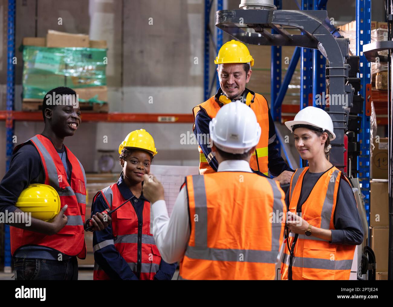 Warehouse manager assesses individual performance of staff. Evaluate ...