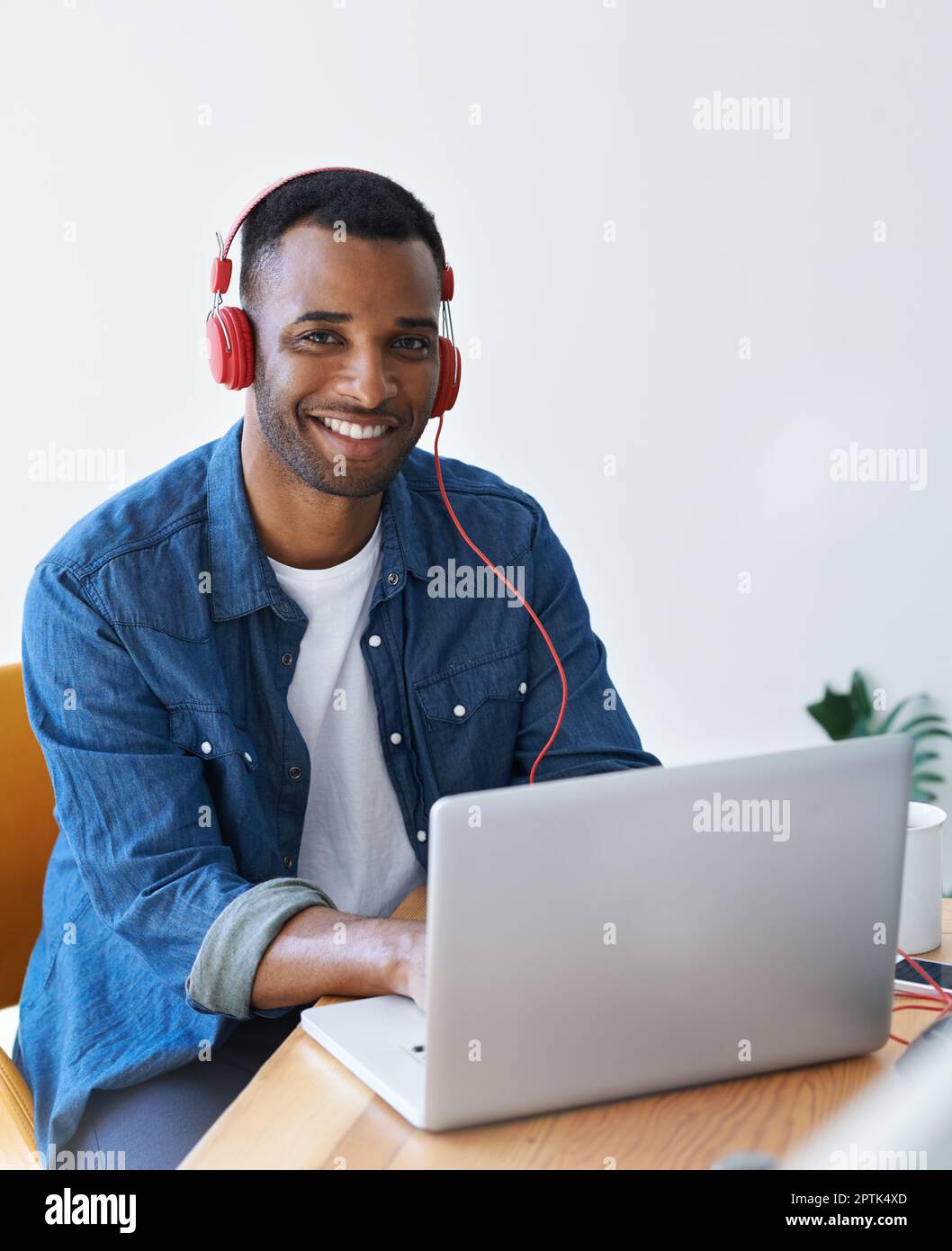 Great tunes hi-res stock photography and images - Alamy
