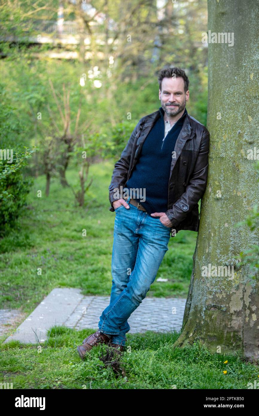 PRODUCTION - 26 April 2023, Hesse, Frankfurt/Main: Actor Wanja Mues at ...