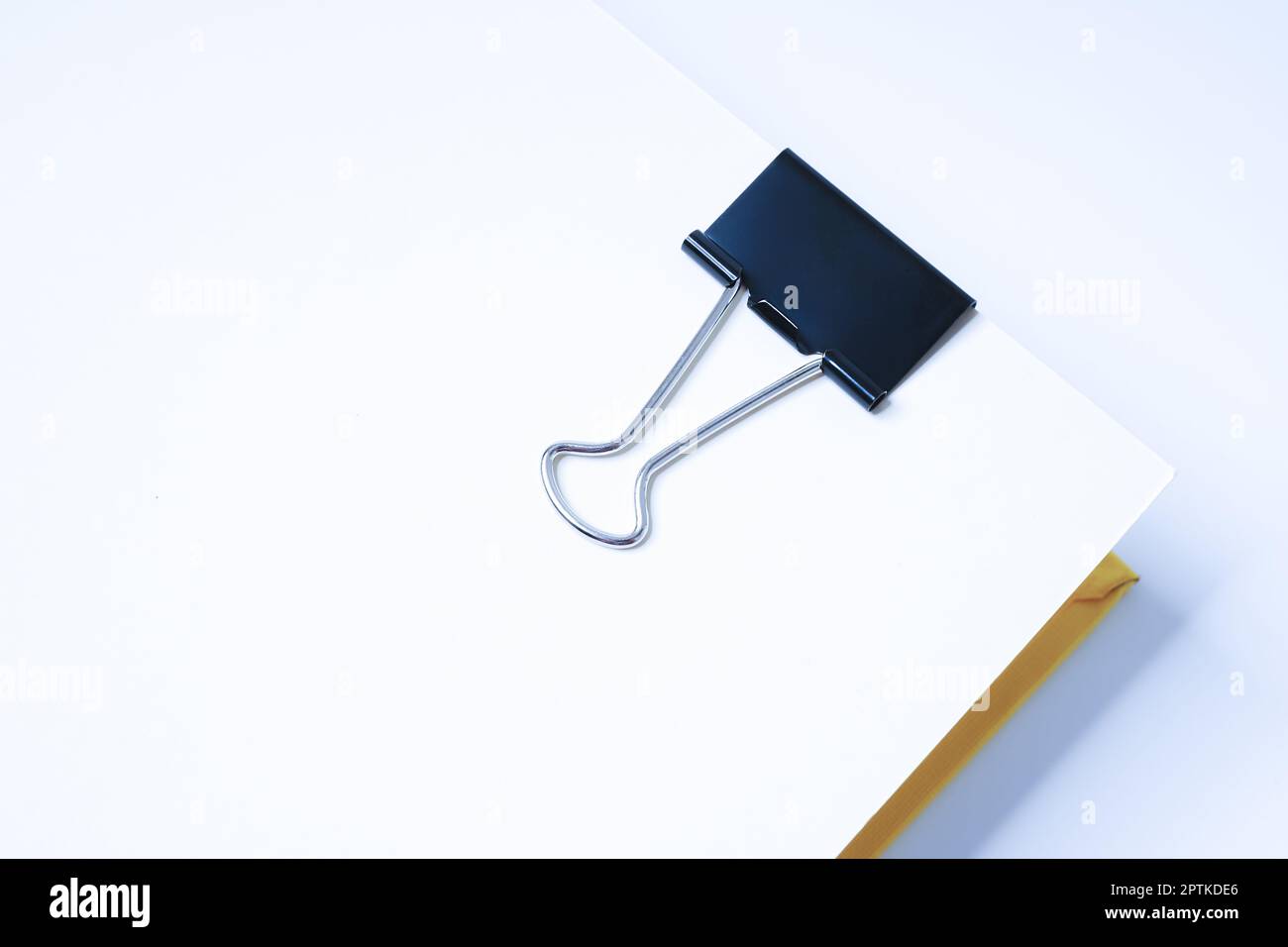File folder for documents, papers and files Stock Photo - Alamy