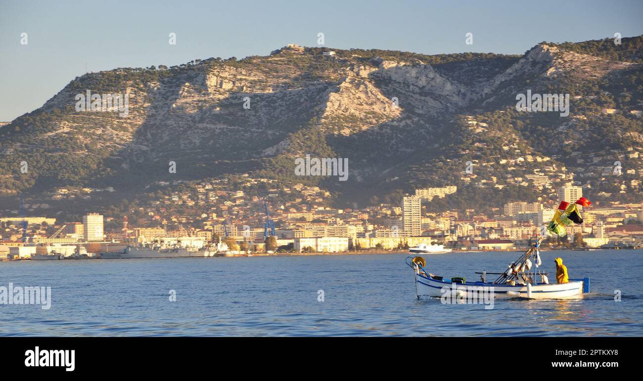 Return from fishing in the bay of Toulon Var Stock Photo - Alamy