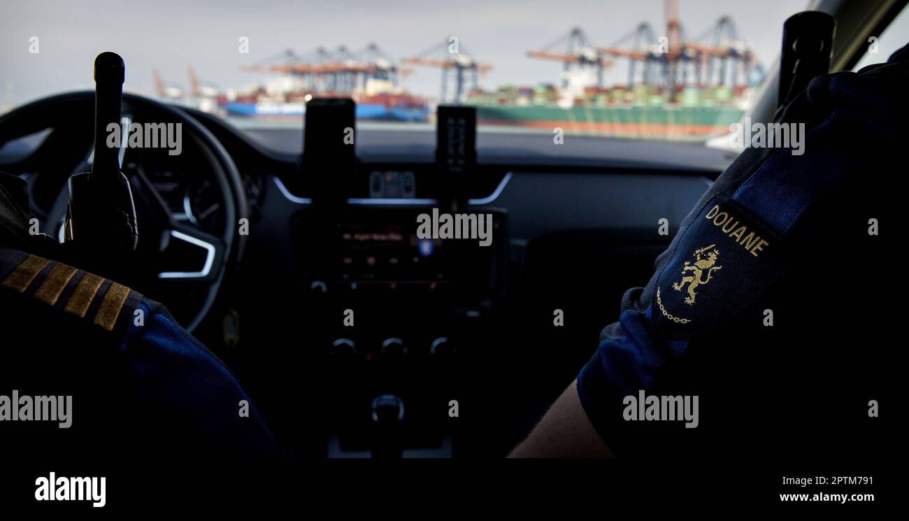 ROTTERDAM - Customs officers from the Port of Rotterdam Customs monitor ...
