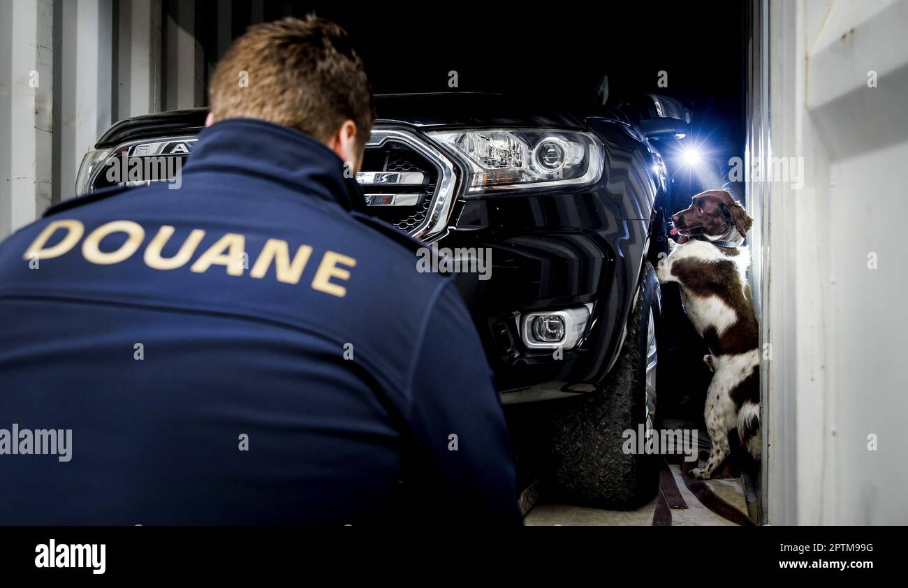 ROTTERDAM - Customs officers from the Port of Rotterdam Customs with a ...