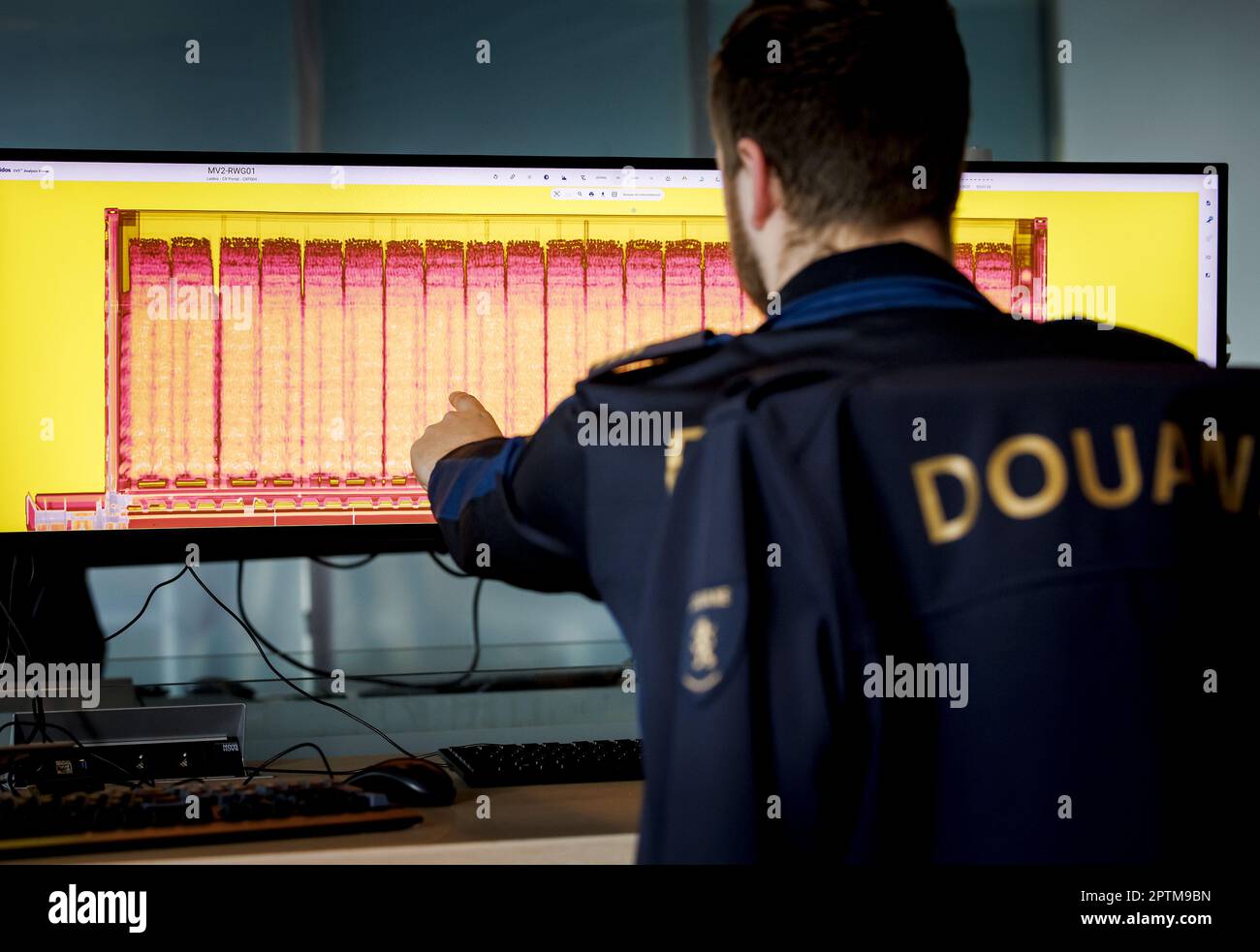 Douanier the customs officer hi-res stock photography and images - Alamy