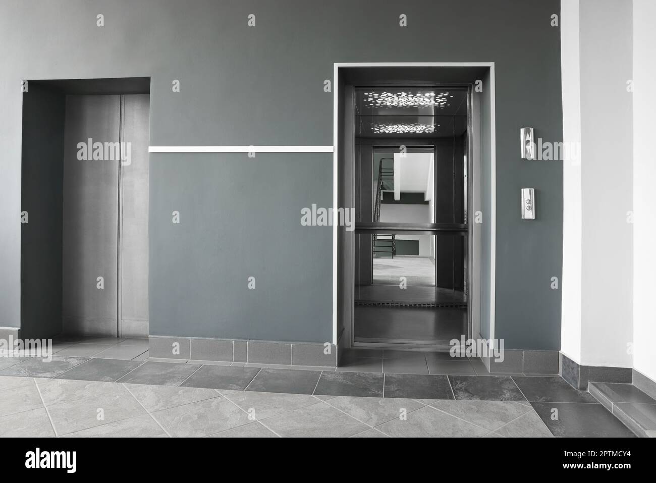 Stylish elevator with open and close doors Stock Photo - Alamy