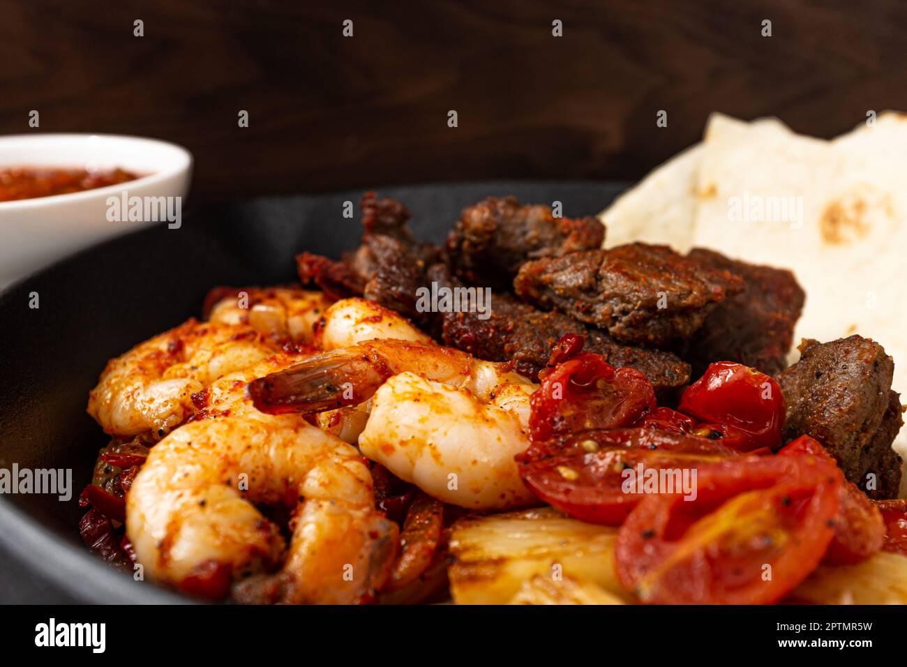 Fajitas, a food to eat meat, vegetables, and various ingredients ...