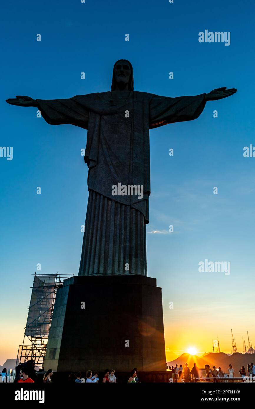 Statue of Christ the Redeemer in Rio de Janeiro, Brazil Stock Photo - Alamy