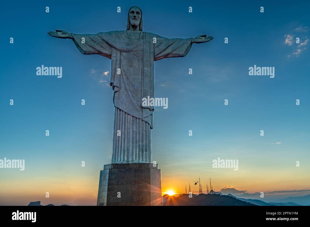 Statue of Christ the Redeemer in Rio de Janeiro, Brazil Stock Photo - Alamy