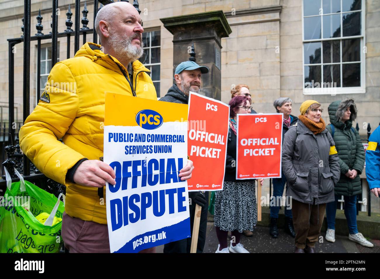 At the new register house in edinburgh hi-res stock photography and ...