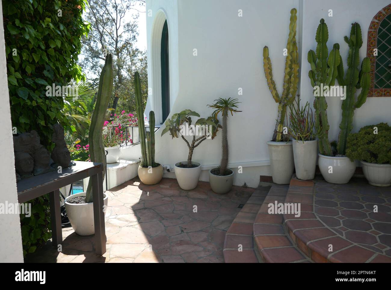 Los Angeles, California, USA 27th April 2023 Actor Cary Grant and Actor ...