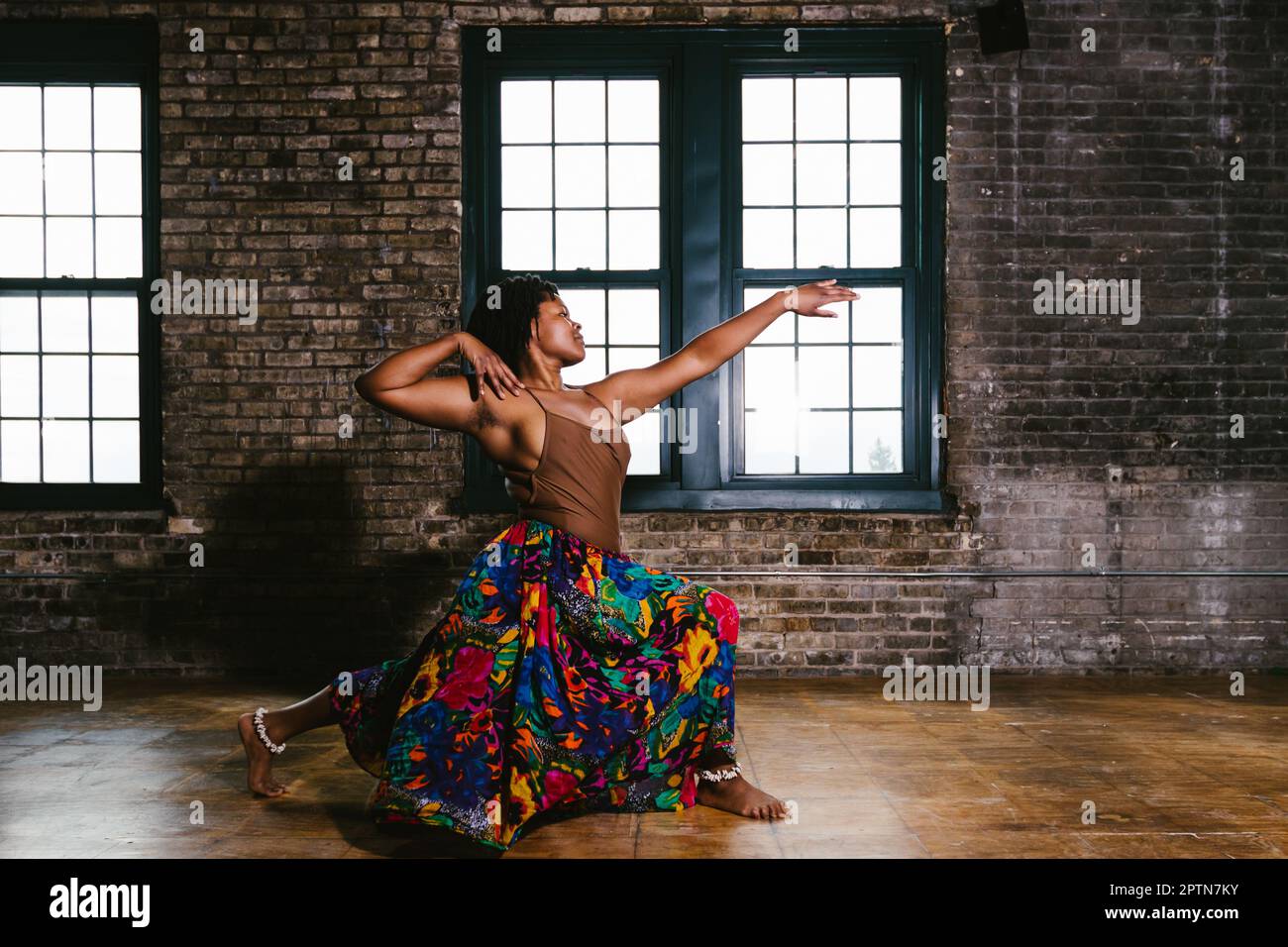 Black woman dance hi-res stock photography and images - Alamy